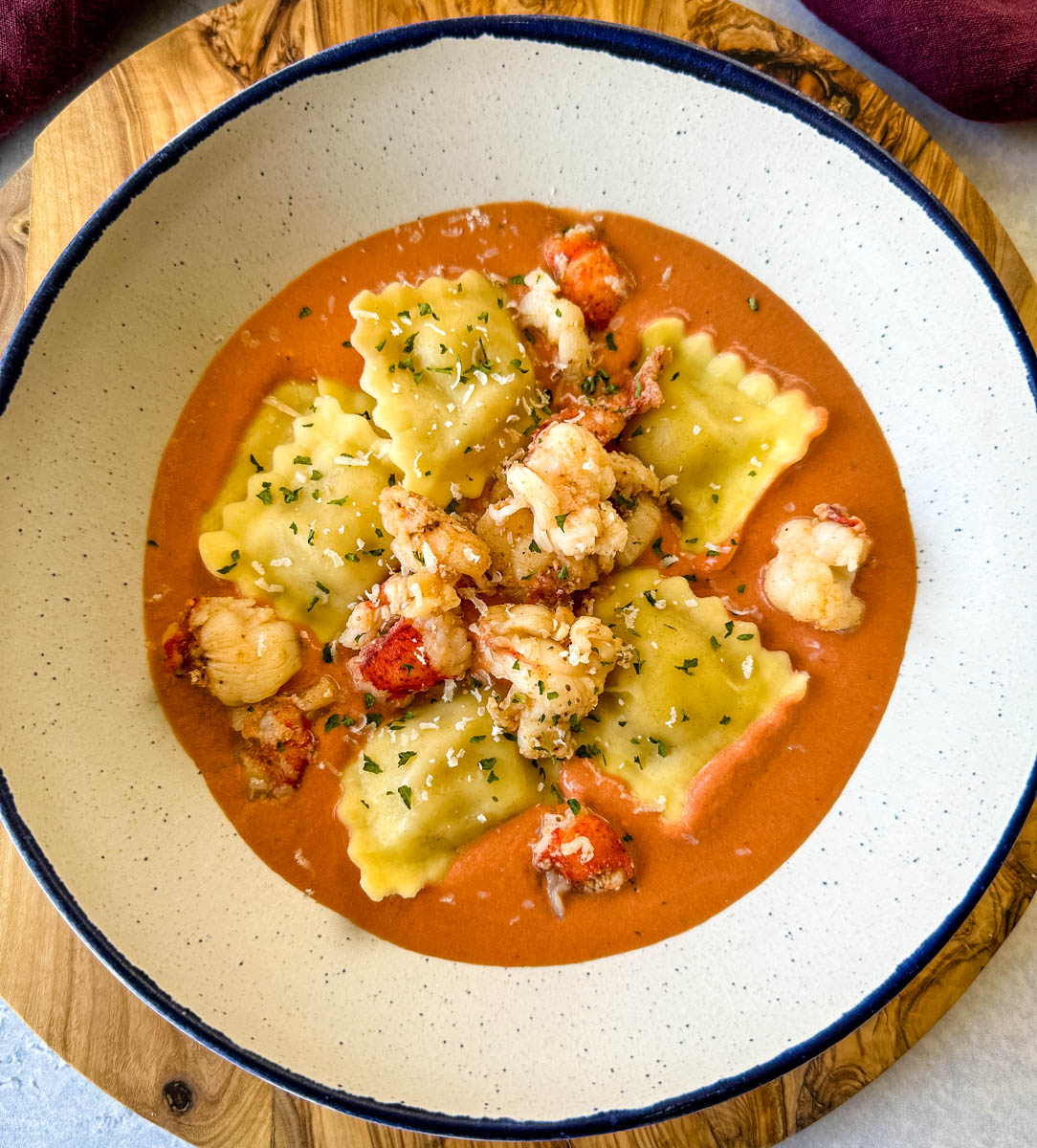 Lobster Ravioli With Tomato Cream Sauce Simple Seafood Recipes